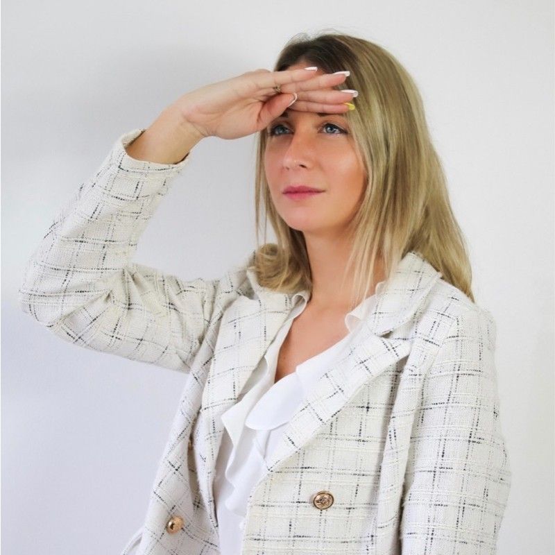 💙 Manon Roux, Chargée de recrutement at ACSEO is hiring developers on ...