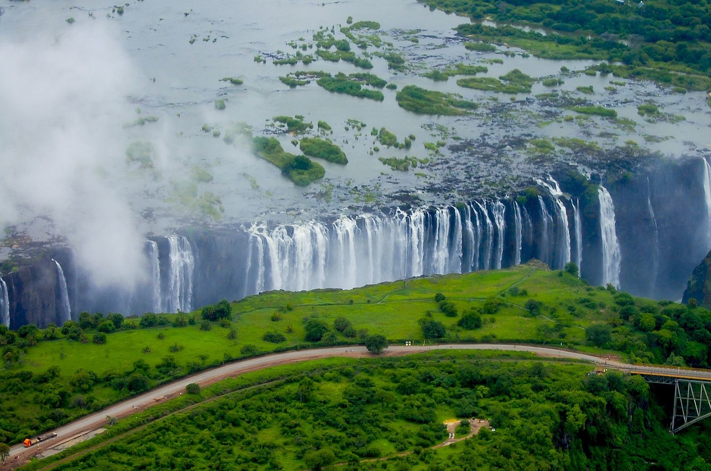 7-Day Victoria Falls Chobe Okavango Delta 4 Star Safari in Victoria Falls, Zimbabwe
