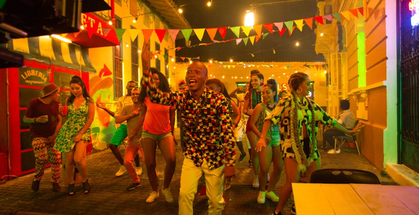 Cali Salsa Show - Mulato Cabaret in Cali, Valle del Cauca, Colombia