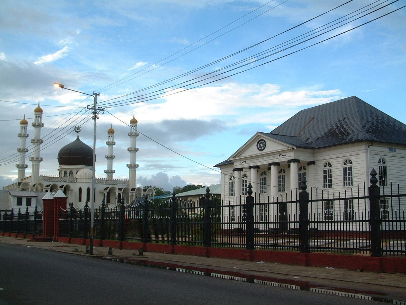 Suriname unesco heritage site tour of Paramaribo in Surinaname