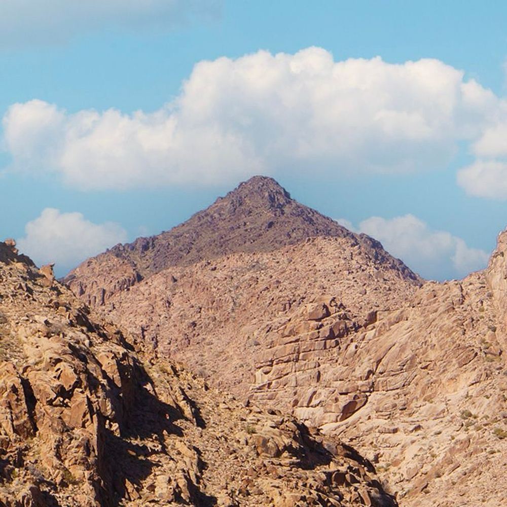 Full Day Mount Sinai & Split Rock Driving Tour in Tabuk Saudi Arabia