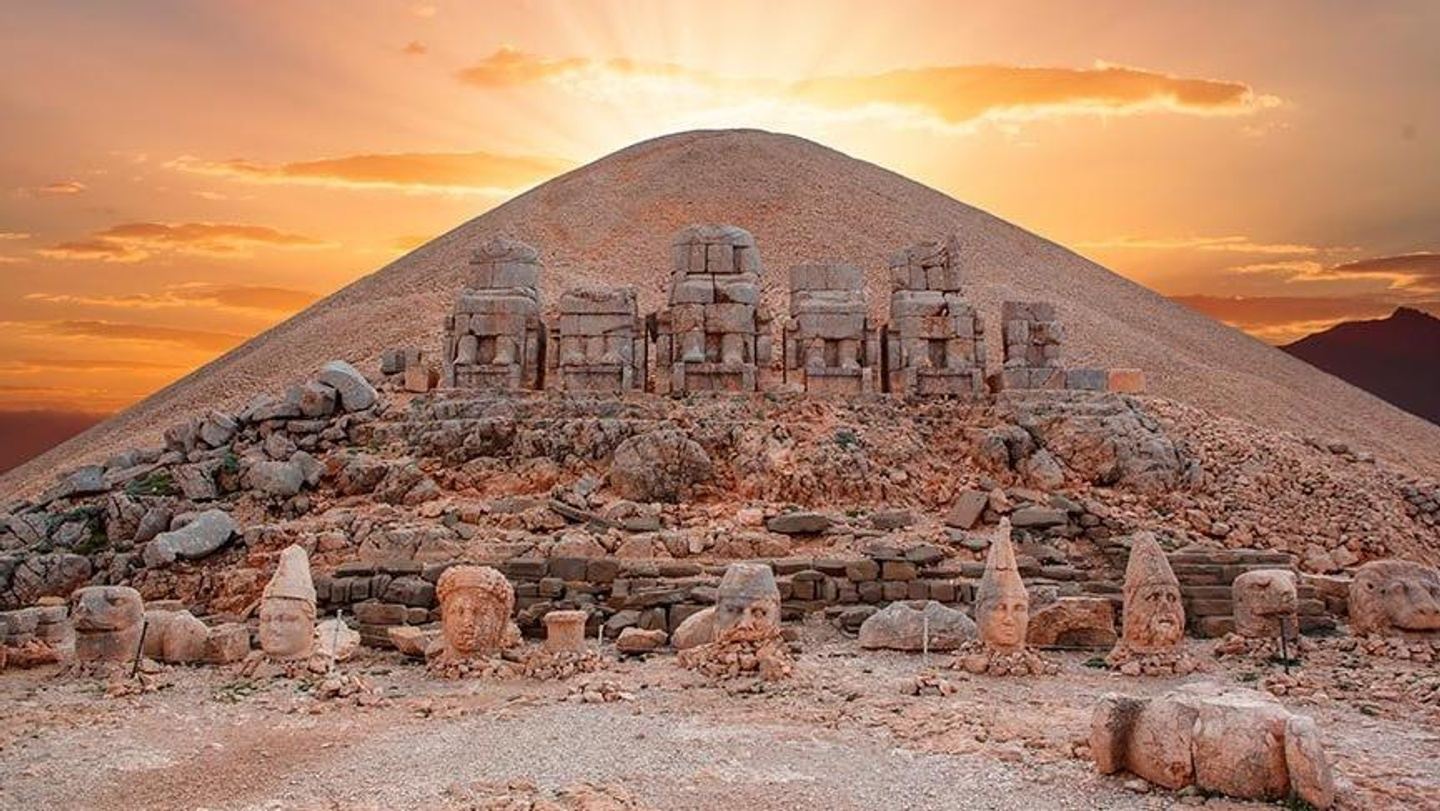 AN ARCHEOLOGICAL JOURNEY THROUGH NORTHERN MESOPOTAMIA in Turkey