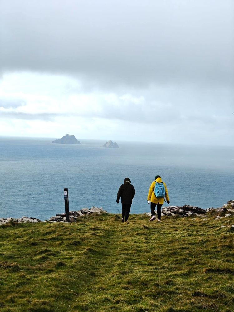 Bolus Head and Wild Atlantic Cliff Walk in Ballinskelligs, Co. Kerry ...