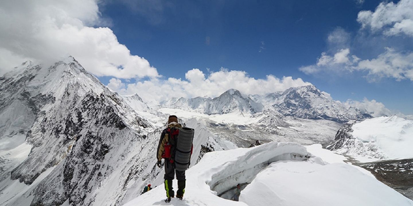 MERA PEAK TREK WITH AMPHU LAPCHA PASS in Nepal