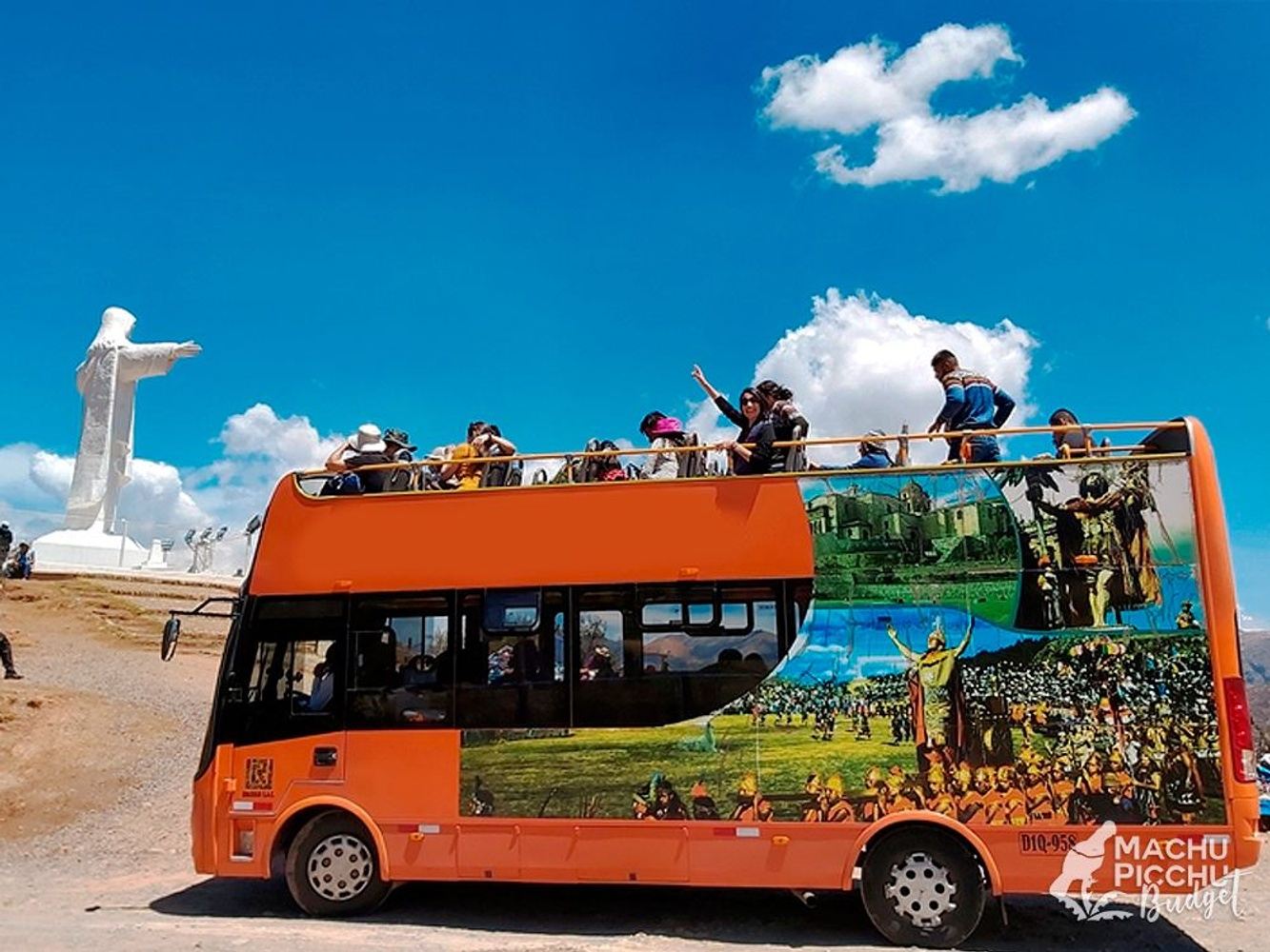 TMCLT-002 MIRABUS- ciudad & MIRADOR SAN CRISTOBAL in Cusco, Perú