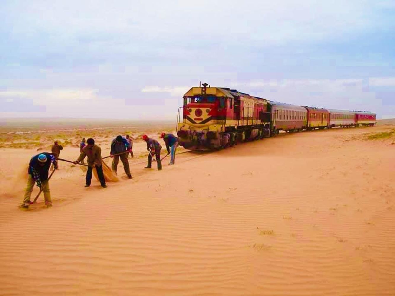 Oriental Desert express Day excursion in Oujda, Maroc