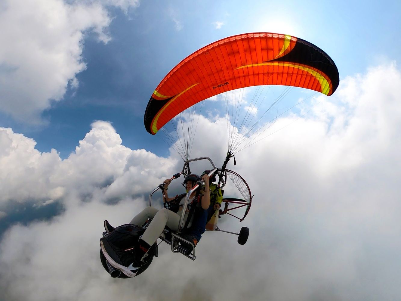 Parapente - Paragliding in Cali, Valle del Cauca, Colombia