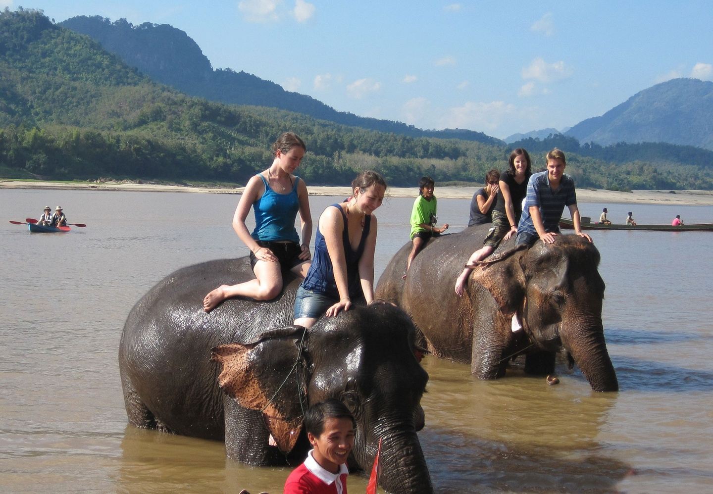 F03 MAHOUT INTRODUCTION TRAINING PROGRAM . KUANG SI FALLS in Luang ...
