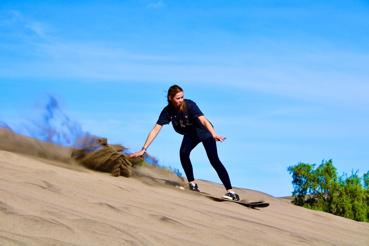 Sandboarding Mogote in La Paz, BCS, Mexico