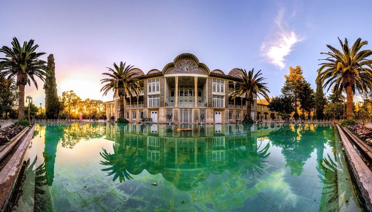 Yoga into Classic Iran in Iran